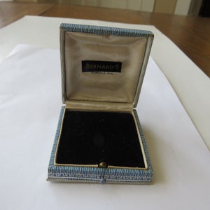Antique Push Button Presentation Box Jewelry Vintage Velvet Interior ...