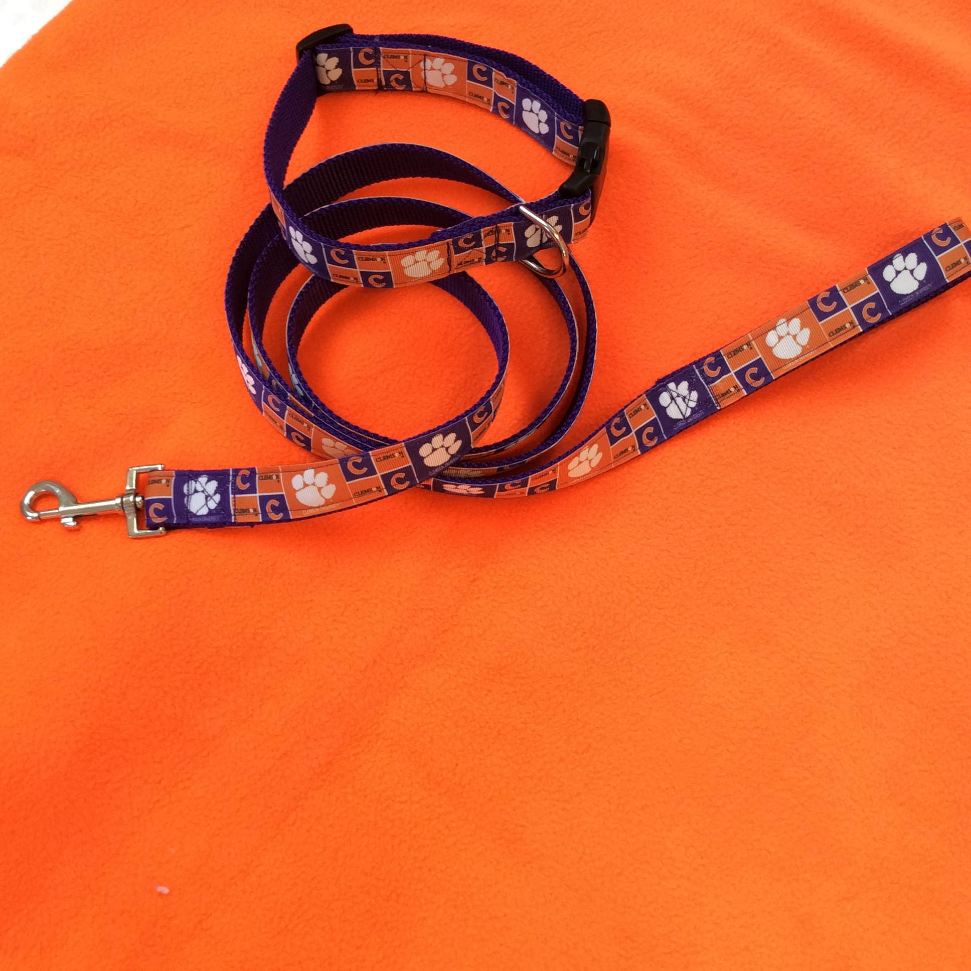 College Team Collar & Leash Sets | Etsy