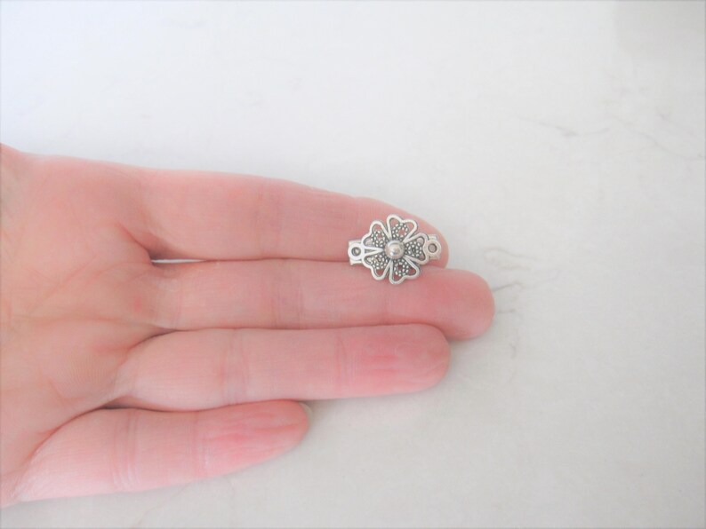 Set of 2 Extra Tiny Small Silver Clover Flower Metal Alligator - Etsy