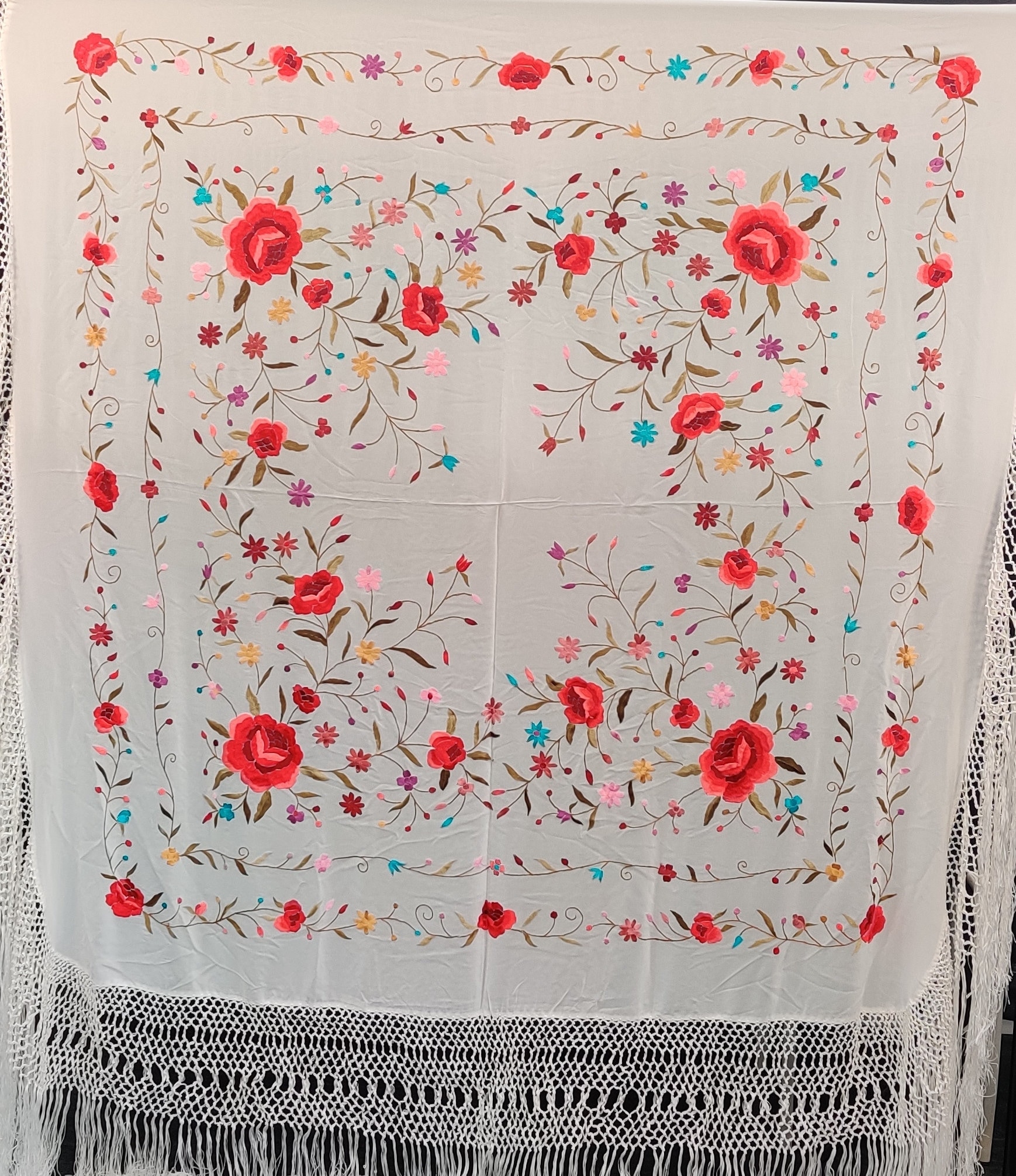 Handmade Spanish Mantón De Manila Pure Silk Square Shawl by Juan ...