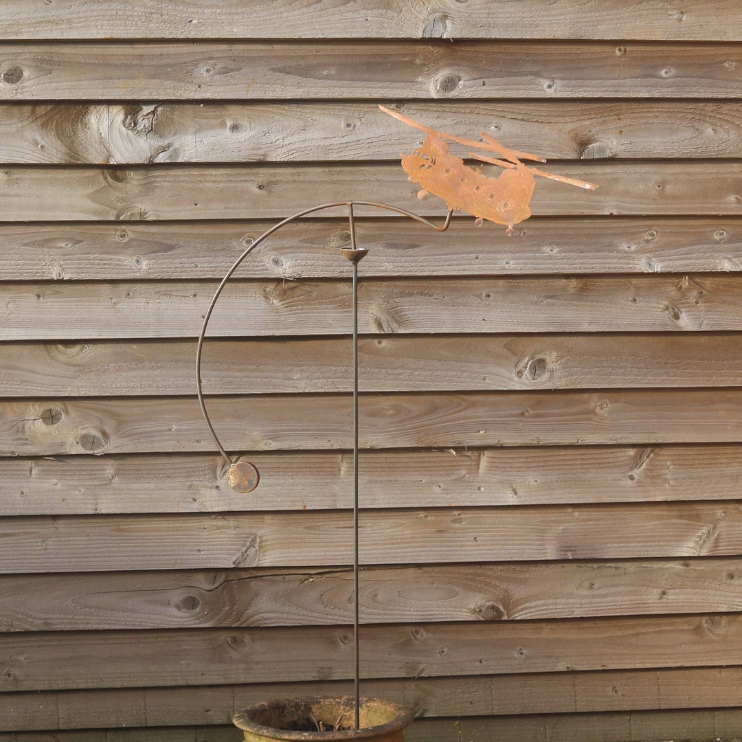 Rusty Metal Chinook Helicopter Wind Rocker Outdoor and Garden Aviation ...