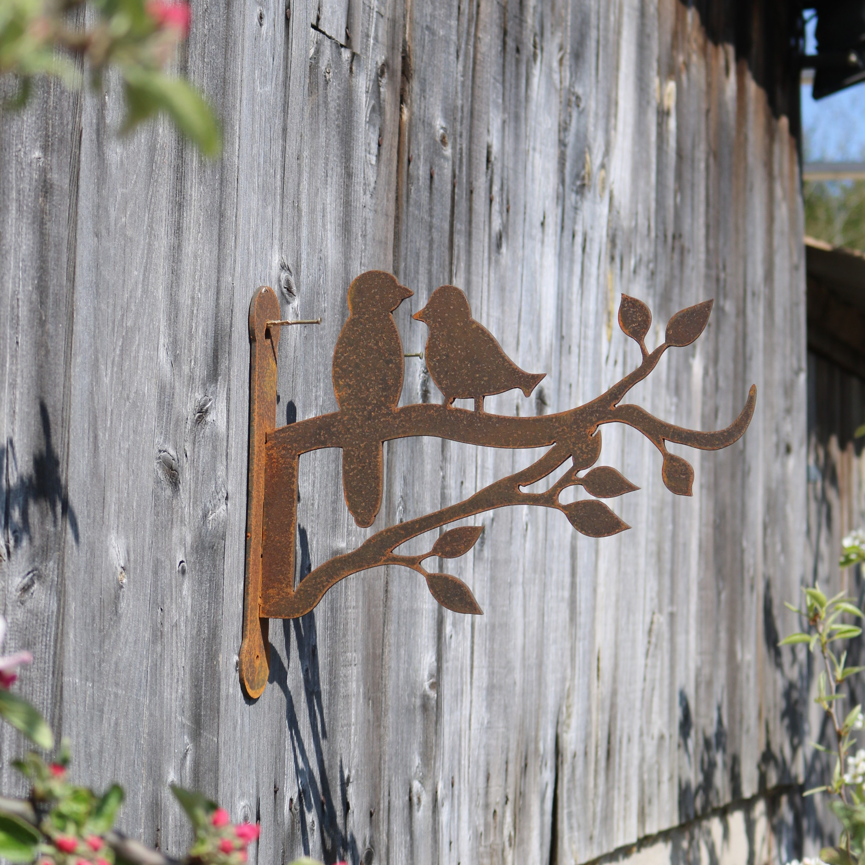 Rusty Metal Bird Bracket Outdoor and Garden Gift, Bird Hanging Basket ...