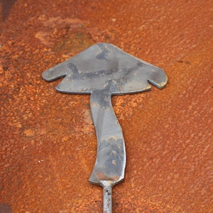 British Made Metal Garden Art Bespoke Rusty 3 Toadstools Garden ...
