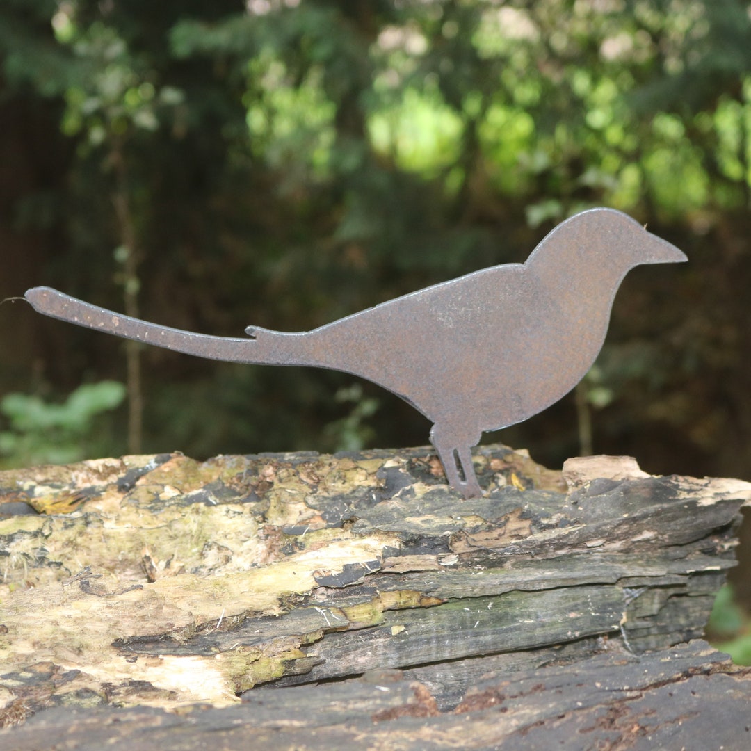 Rusty Metal Magpie Bird, Rustic Garden Fence Topper - Etsy UK