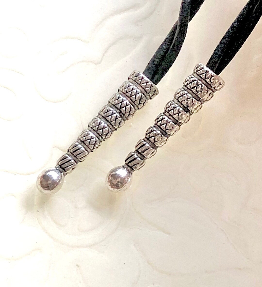 Bolo Tip, 2 Pairs, 31x7mm, Antiqued Silver Finish, Crosshatch Textured ...