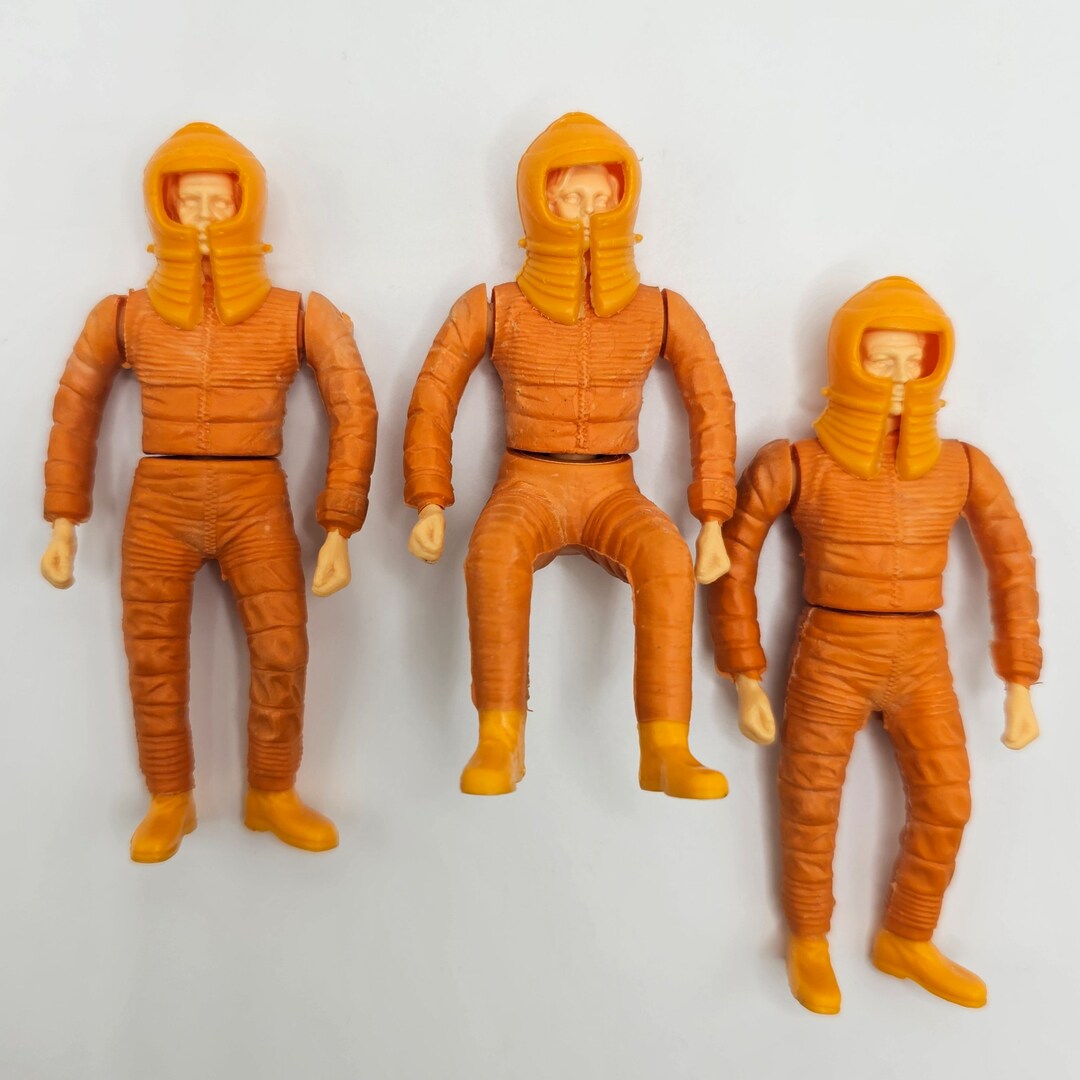 Vintage SPACE 1999 Eagle 1 Action Figures With Helmets 1975 ATV ...