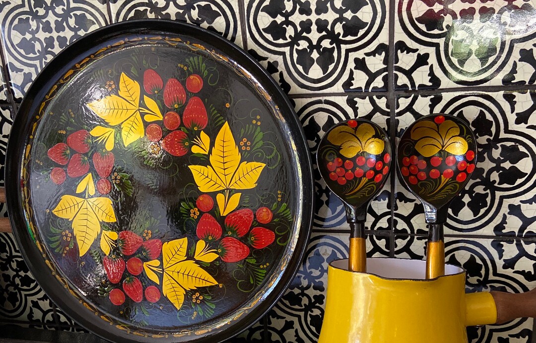 Vintage Khokhloma Spoons & Plate Set: Handpainted Lacquered Folk Art - Etsy