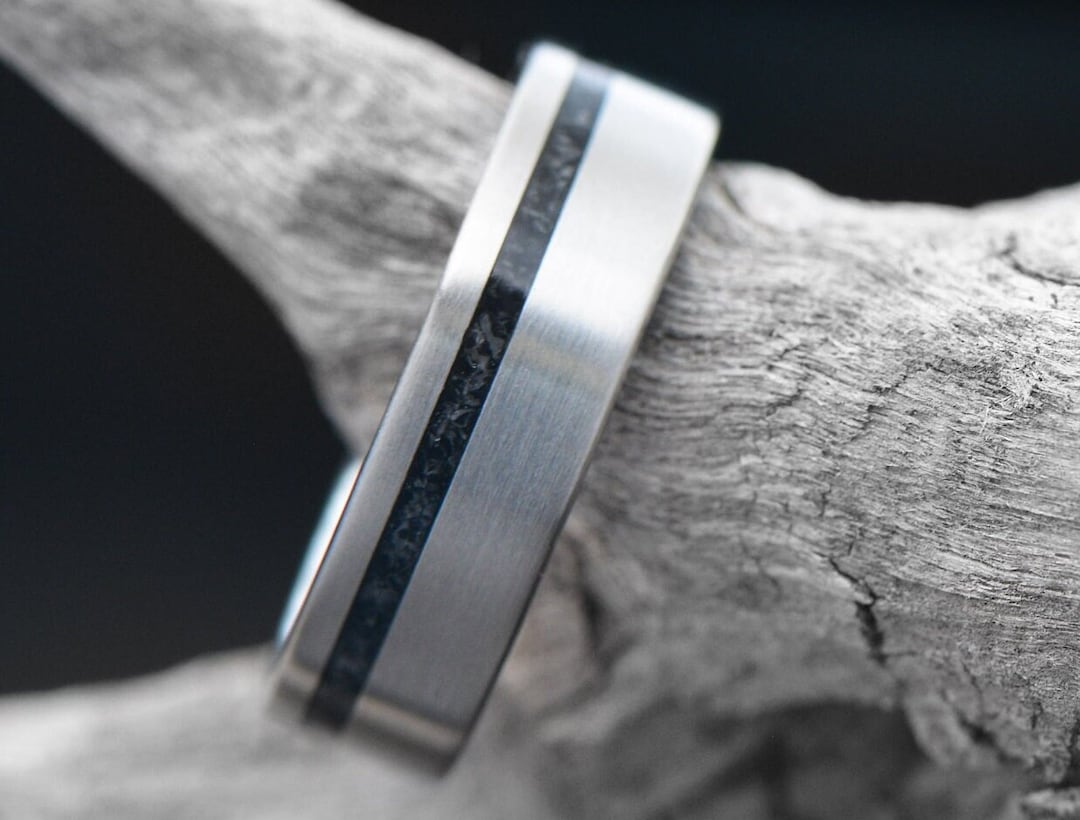 Black Onyx Inlay| the Shift | FREE ENGRAVING | Titanium Ring | 6mm ...