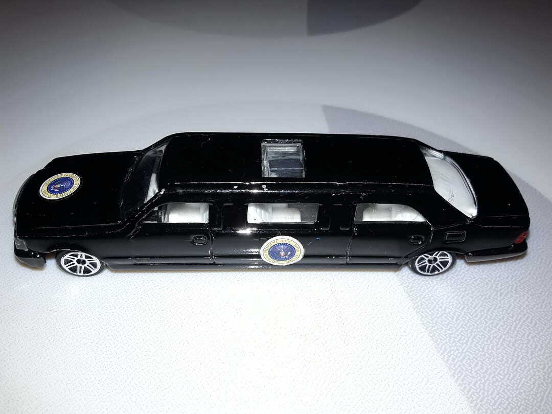 Vintage 2001 Realtoy Black Mercedes Benz Presidential Limousine With ...