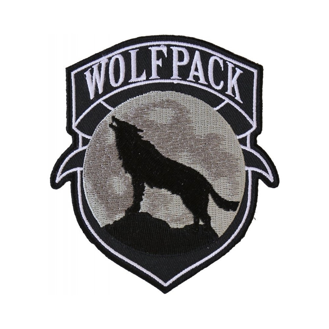 Patch, Embroidered Patch (iron-on or Sew-on), Wolfpack Patch Wolf Howling Moon Silhouette, 4" X ...