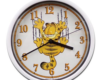 RARE Vintage 1978 Garfield Sunbeam Wall Clock With Pendulum Tail Moving ...