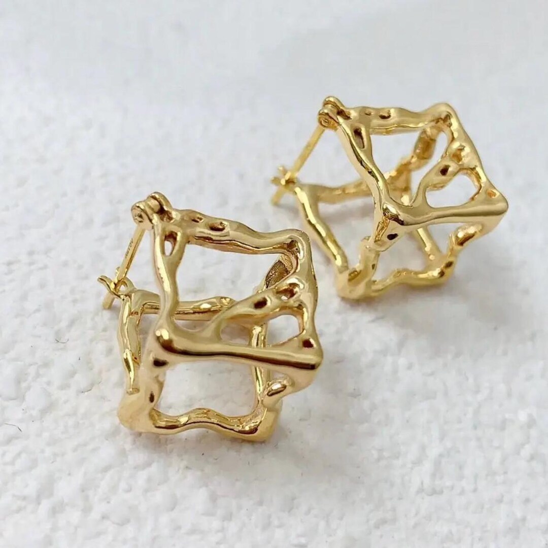18k Gold Hollow Cube Earrings: Geometric Dangle Earrings - Etsy