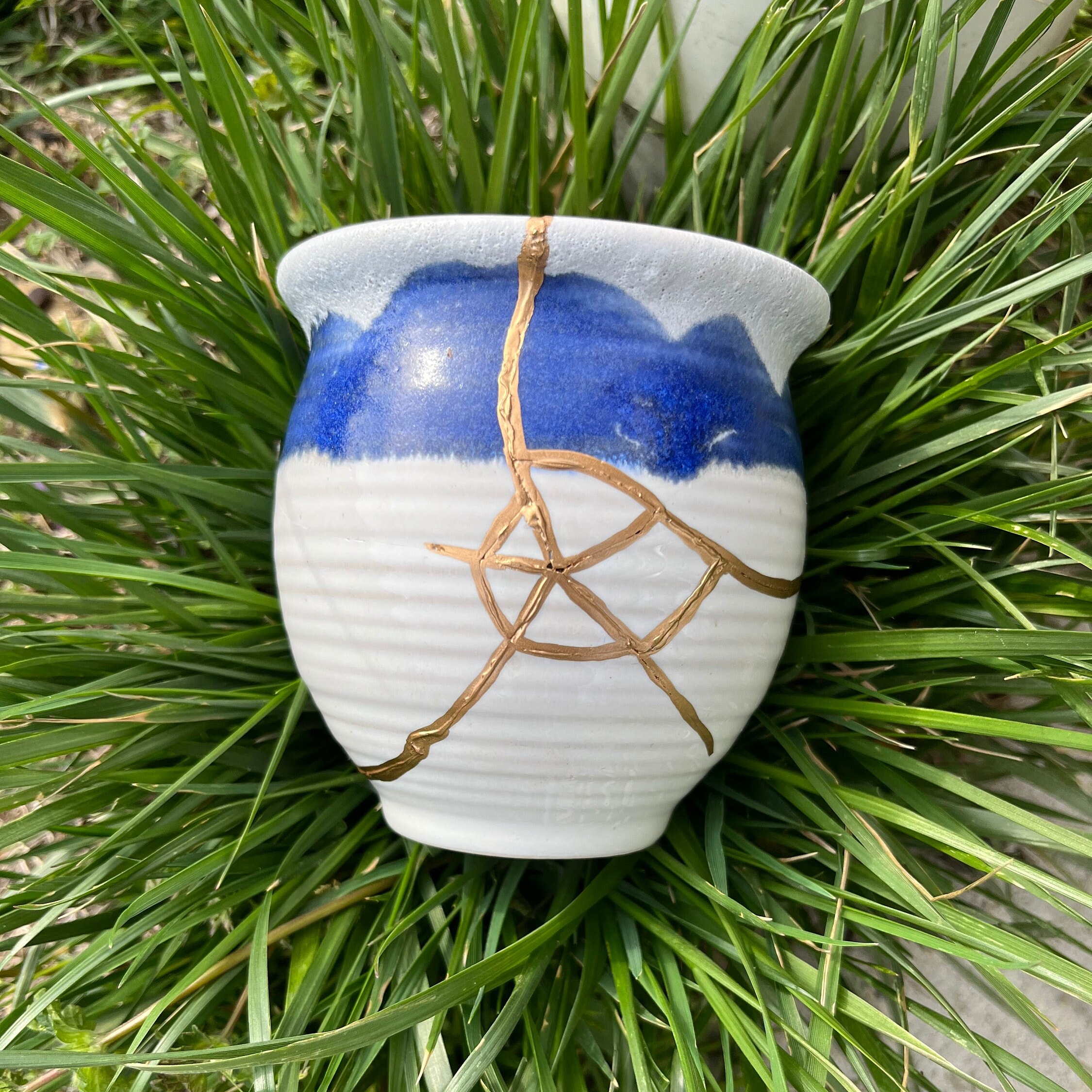 Blue and White Kintsugi Pottery Vase - Etsy