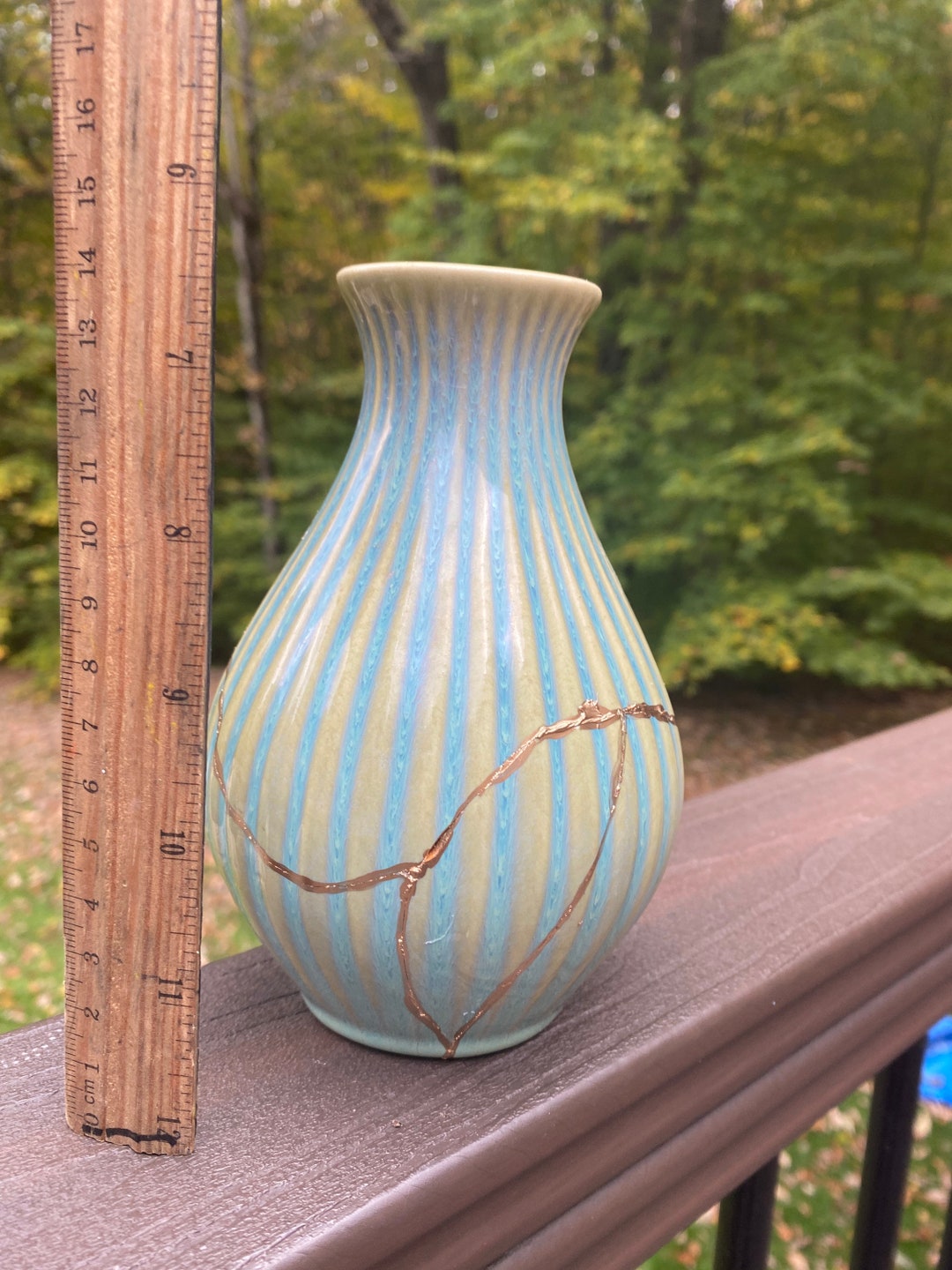 Broken and Mended Kintsugi Vase - Etsy