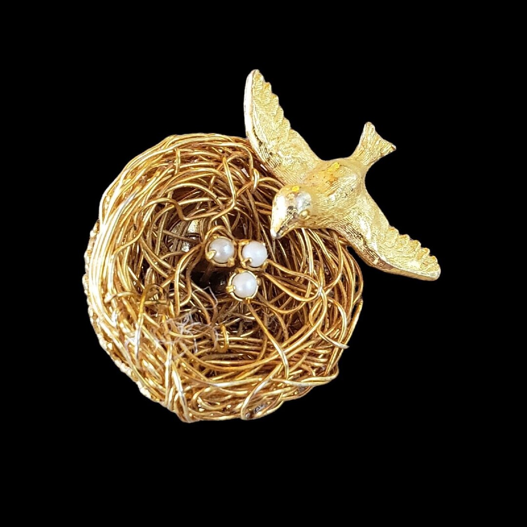 Jeanne Gold Tone Birds Nest Pin Faux Pearl Eggs Twisted Wire - Etsy