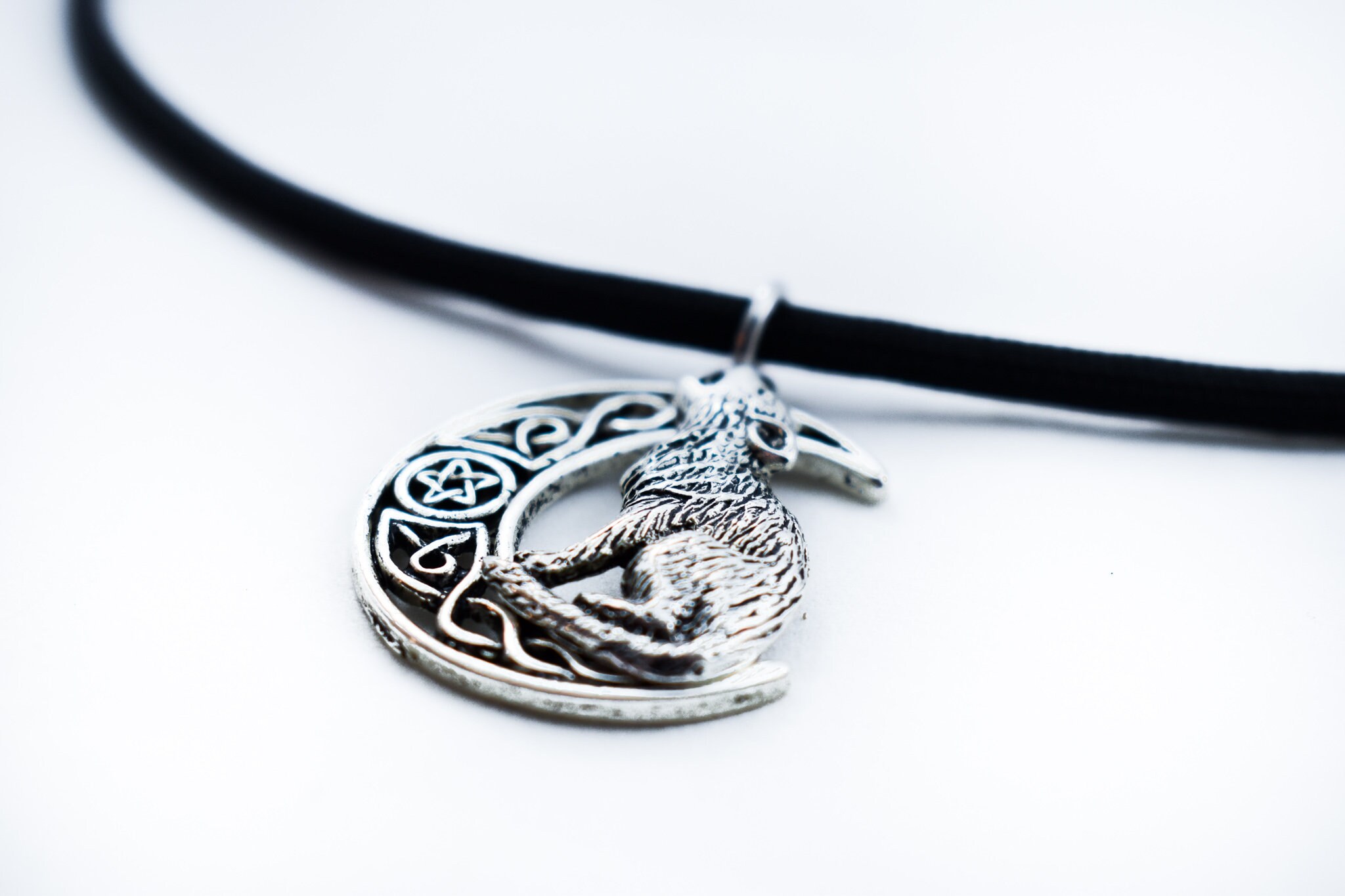 Celtic Wolf Wolf Necklace Paracord Necklace Howling Wolf Etsy