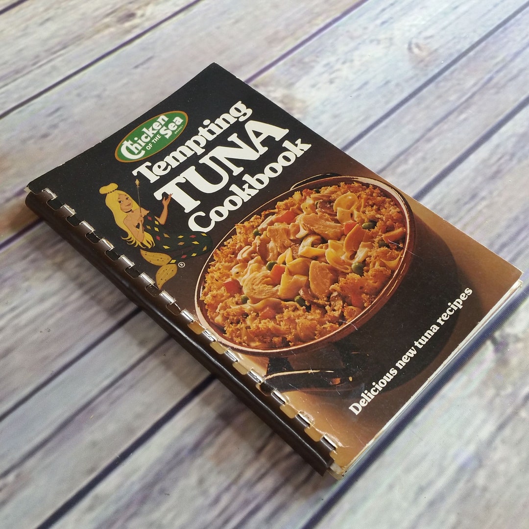 Vintage Tuna Cookbook Recipes Chicken of the Sea Tempting Tuna ...
