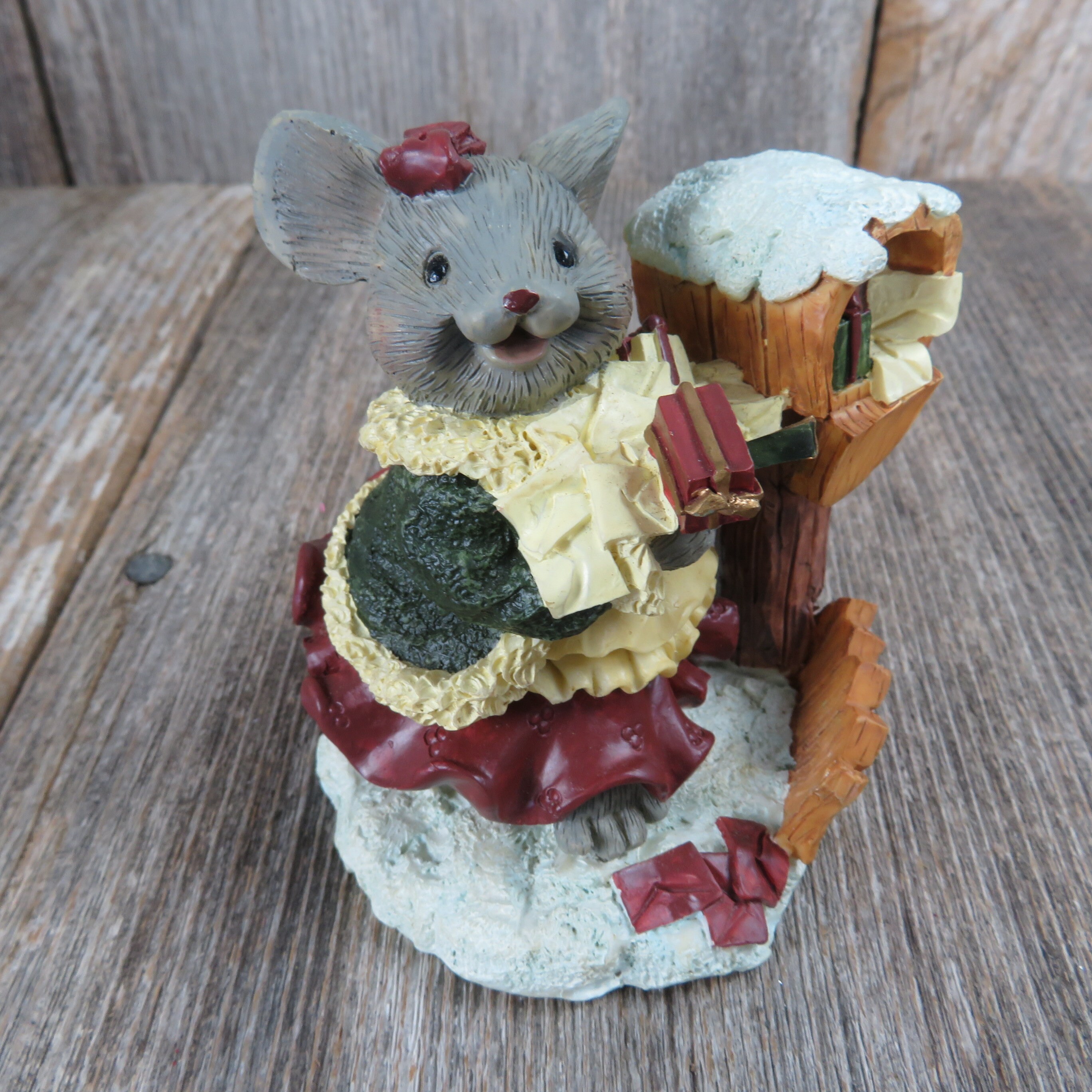 Vintage Mouse Lady at Mailbox Figurine World Bazaars Merry Mouse ...