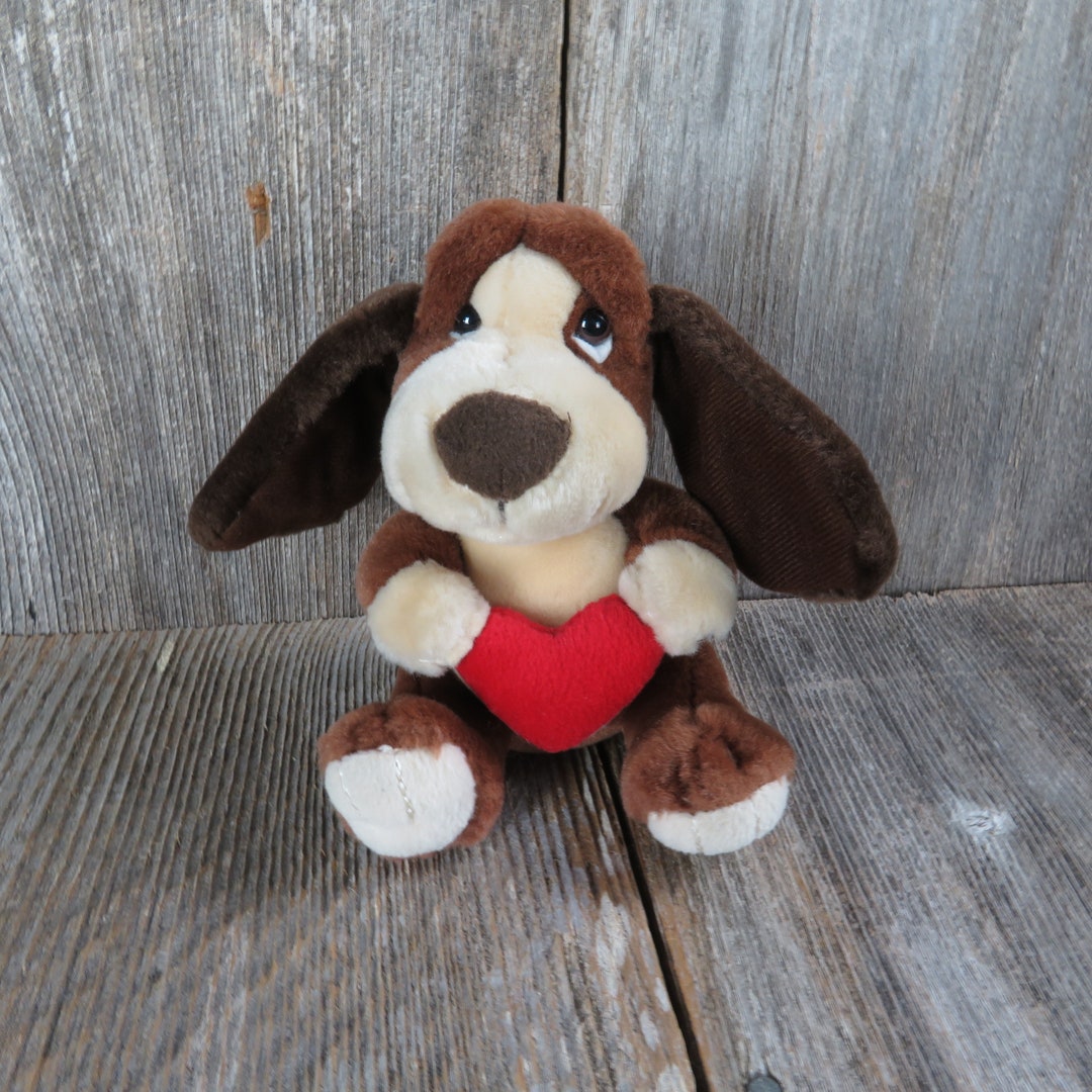 Vintage Puppy Dog Baxter Plush Red Heart Sad Basset Hound Valentines ...
