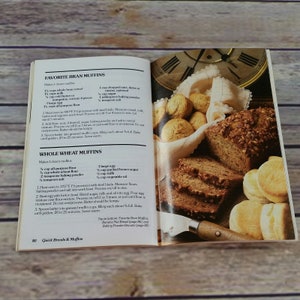 Vintage Cookbook Fast and Easy Breads and Quick Breads Recipes 1986 ...