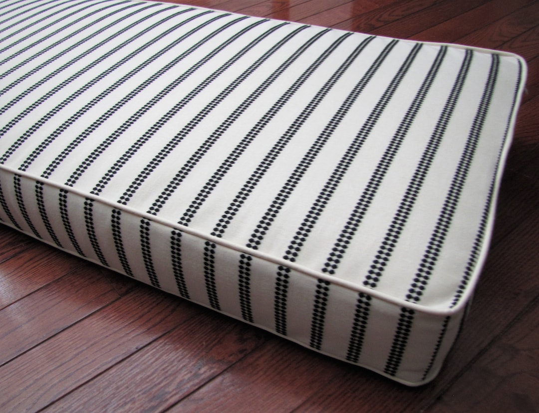 Custom Sunbrella Bench Cushion: Corded Welt, Removable Zipper Cover - Etsy
