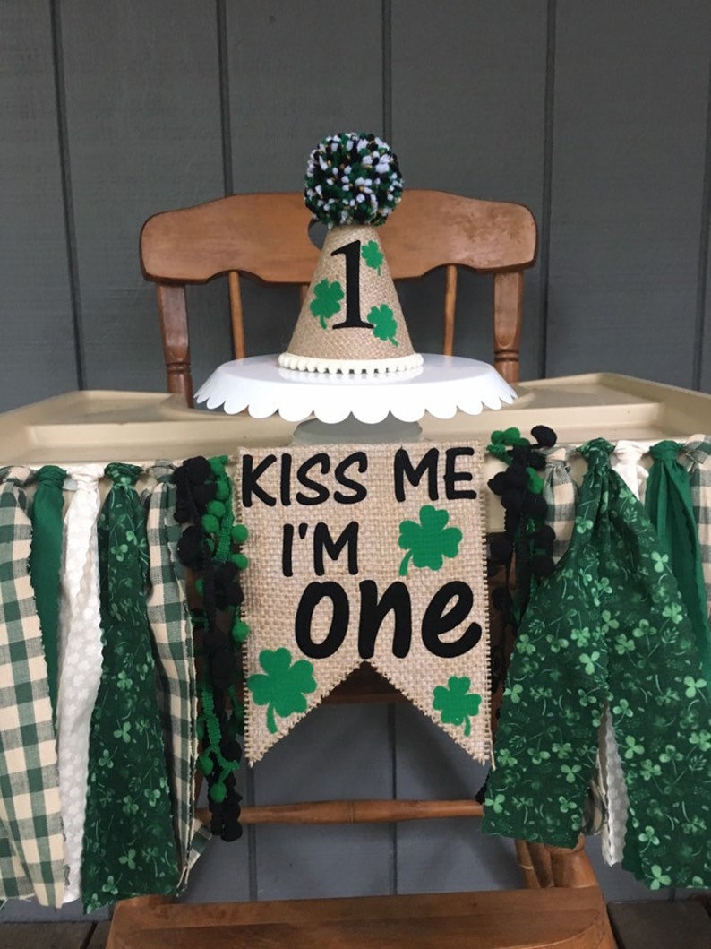 Kiss me I'm one St. Patrick's day banner st pattys | Etsy