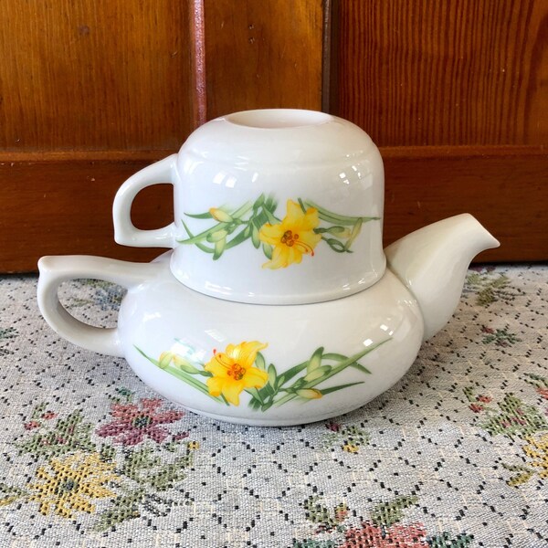 Teapot for One - Etsy