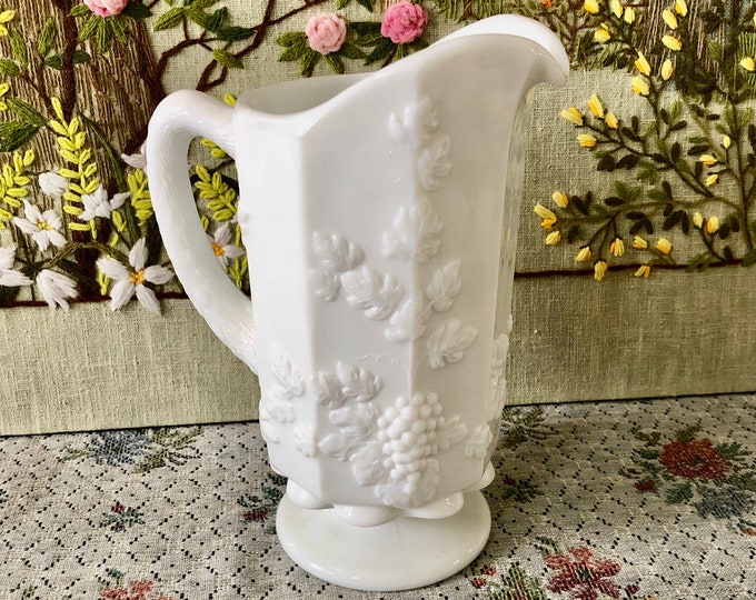 Milk Glass Pitcher Vintage Pitcher White Pitcher Water Pitcher - Etsy