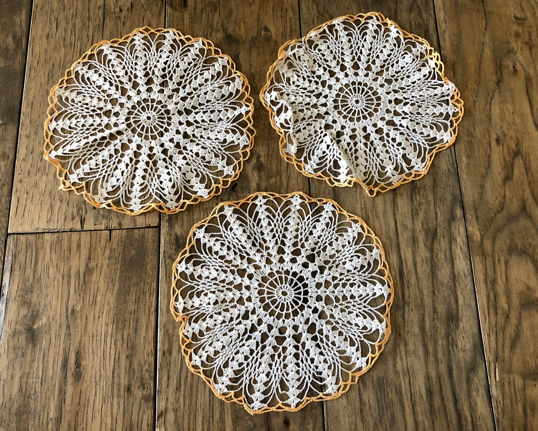 3 Doilies Set Vintage Doily Lot Doilies and Table Runners Wedding ...
