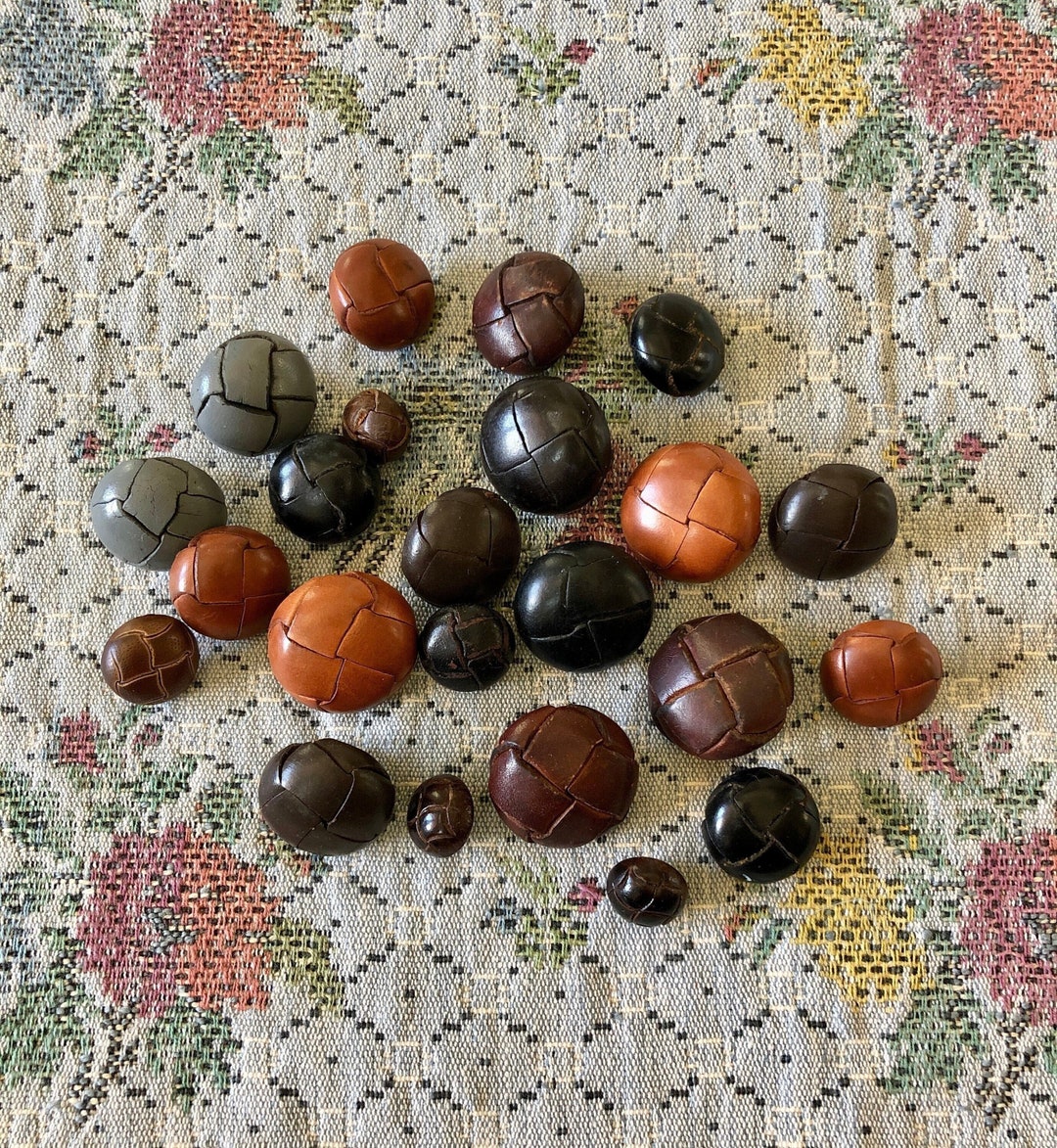 23 Buttons Sewing Buttons Lot of Buttons Vintage Button Lot Buttons for ...