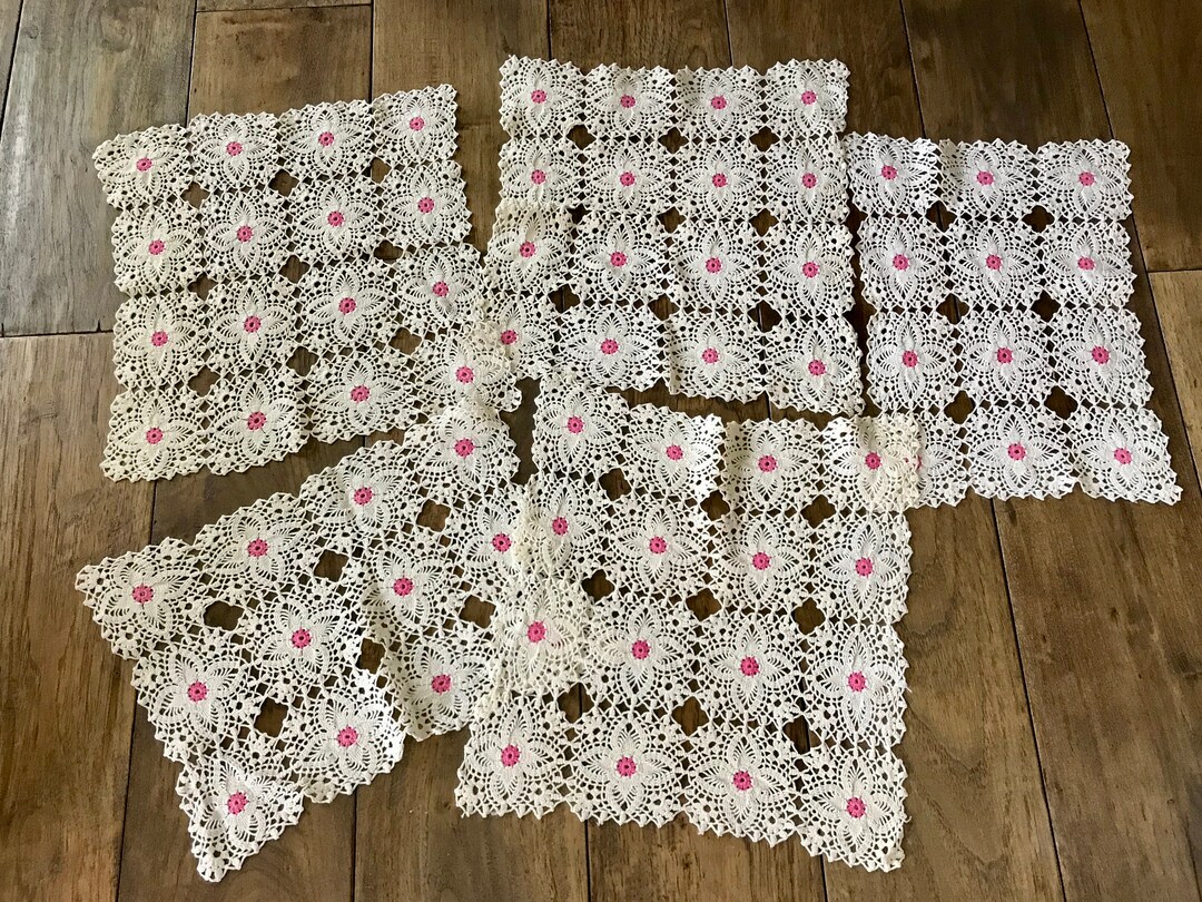 5 Vintage Doilies Vintage Doily Lot of Doilies and Table Runners ...