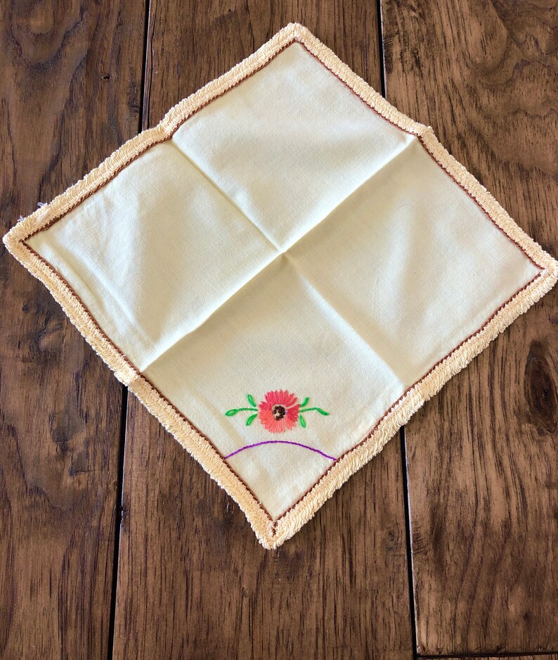 4 Cloth Napkins Vintage Napkins Vintage Linens Luncheon - Etsy