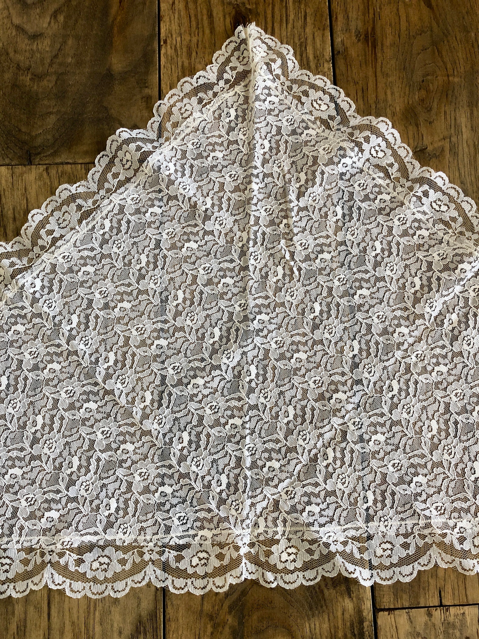 Vintage Doily Vintage Doilies and Table Runners Dresser - Etsy