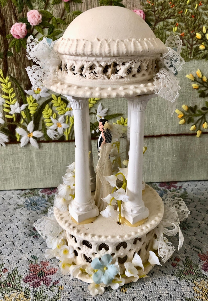 Vintage Cake Topper Wedding Cake Topper Bride and Groom Cake - Etsy