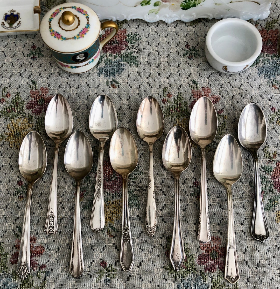 10 Vintage Spoons Set of Spoons Teaspoons Antique Silverware ...