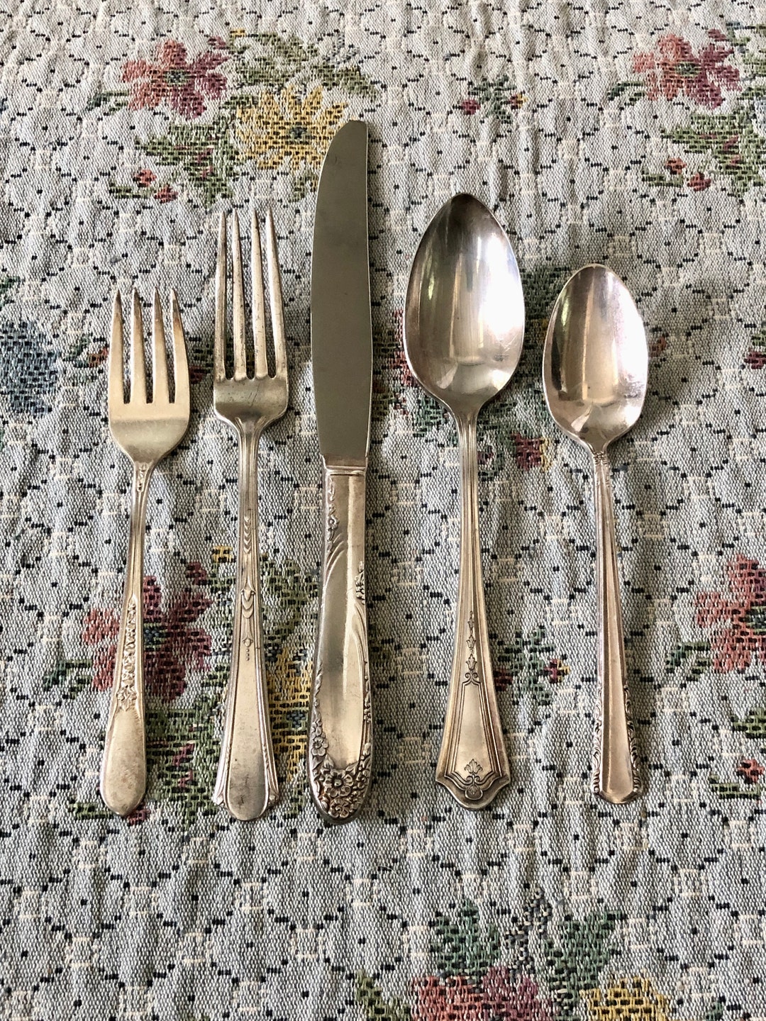 5 Vintage Silverware Set Vintage Flatware Set Vintage Spoons Antique ...
