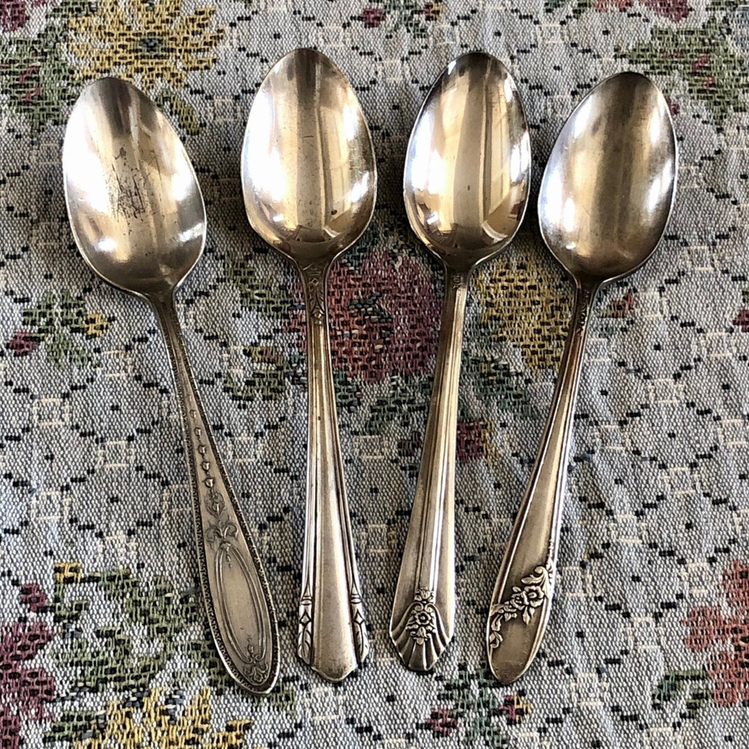 4 Vintage Spoons Vintage Teaspoon Set Vintage Silverware Vintage ...