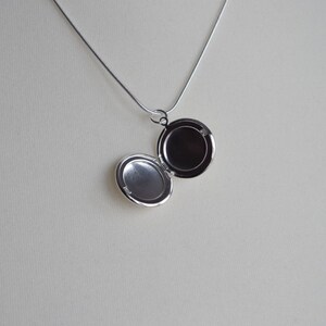 Tiny Silver Locket Necklace: Delicate Photo Keepsake (20mm) - Etsy