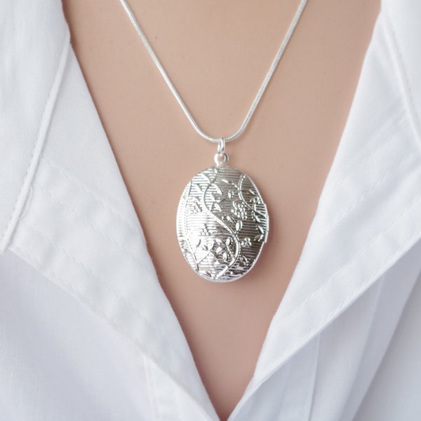 Large Silver Locket - Etsy