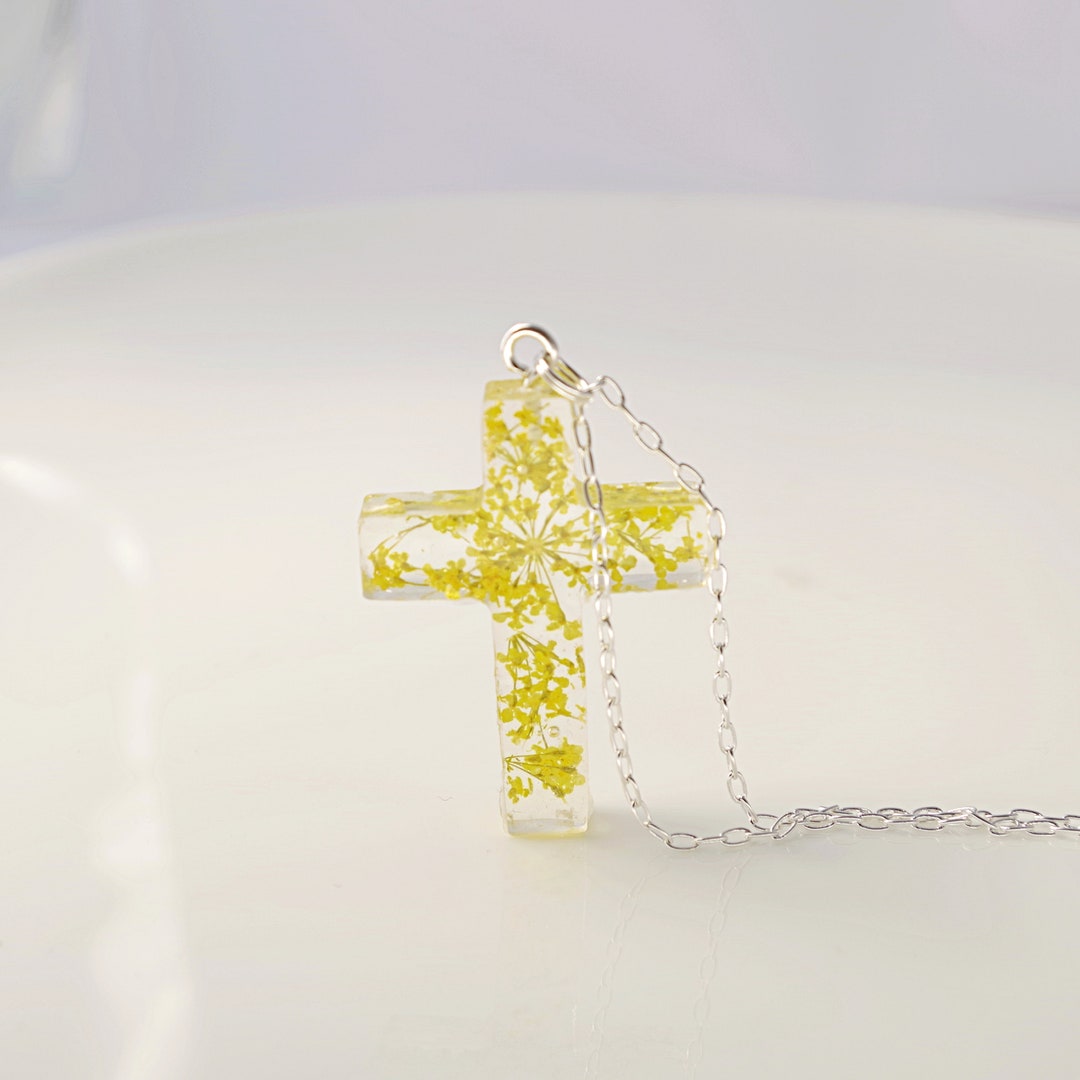 Pressed Flower Cross Necklace: Resin Christian Jewelry - Etsy