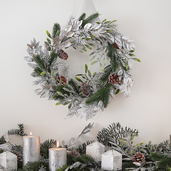 Silver Wreath - Etsy
