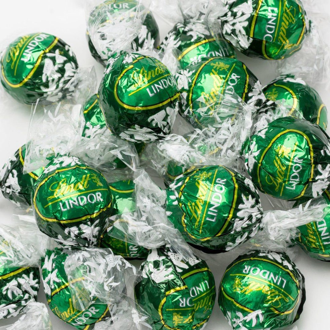 Lindt Lindor Mint Milk Chocolate Truffles, Lindt Chocolate Hamper ...