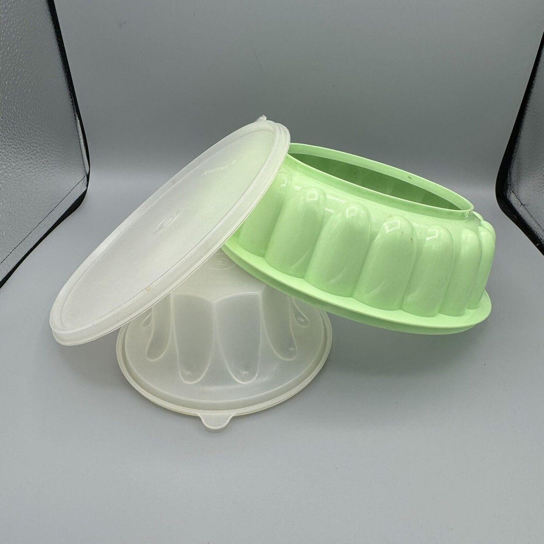 Vintage Tupperware 1202-5 Green Jel Ring Mold 3 Piece Set Clear Lid ...