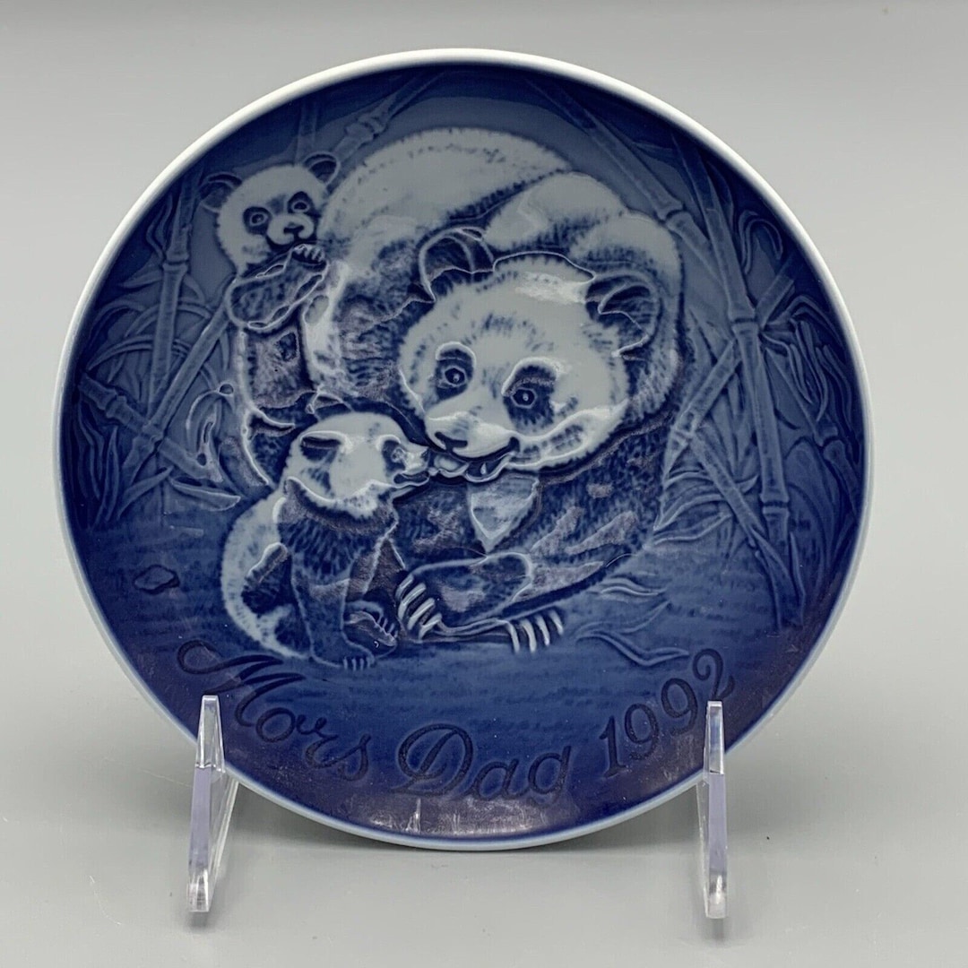 1992 Bing and Grondahl Mother's Day Plate Panda With Cubs Wildlife Ltd ...