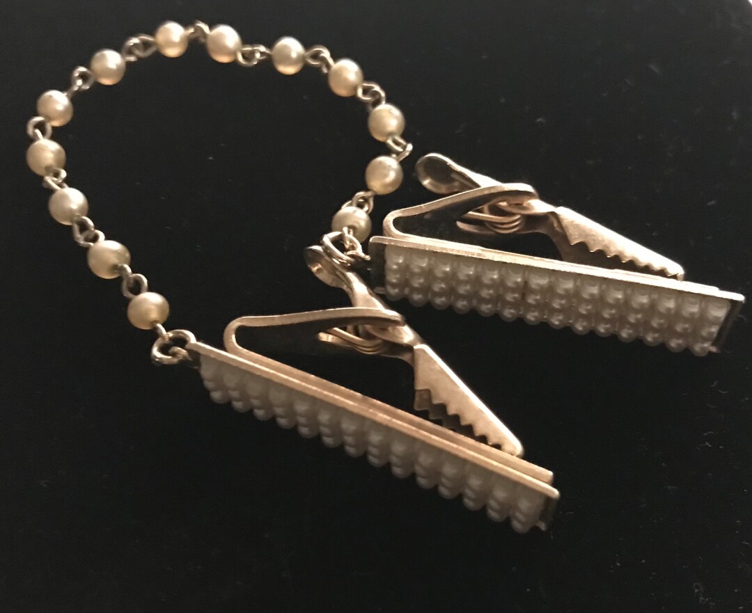 String of Pearls! Vintage Jewelry Sweater Clips 3 Row Faux Pearl Design ...