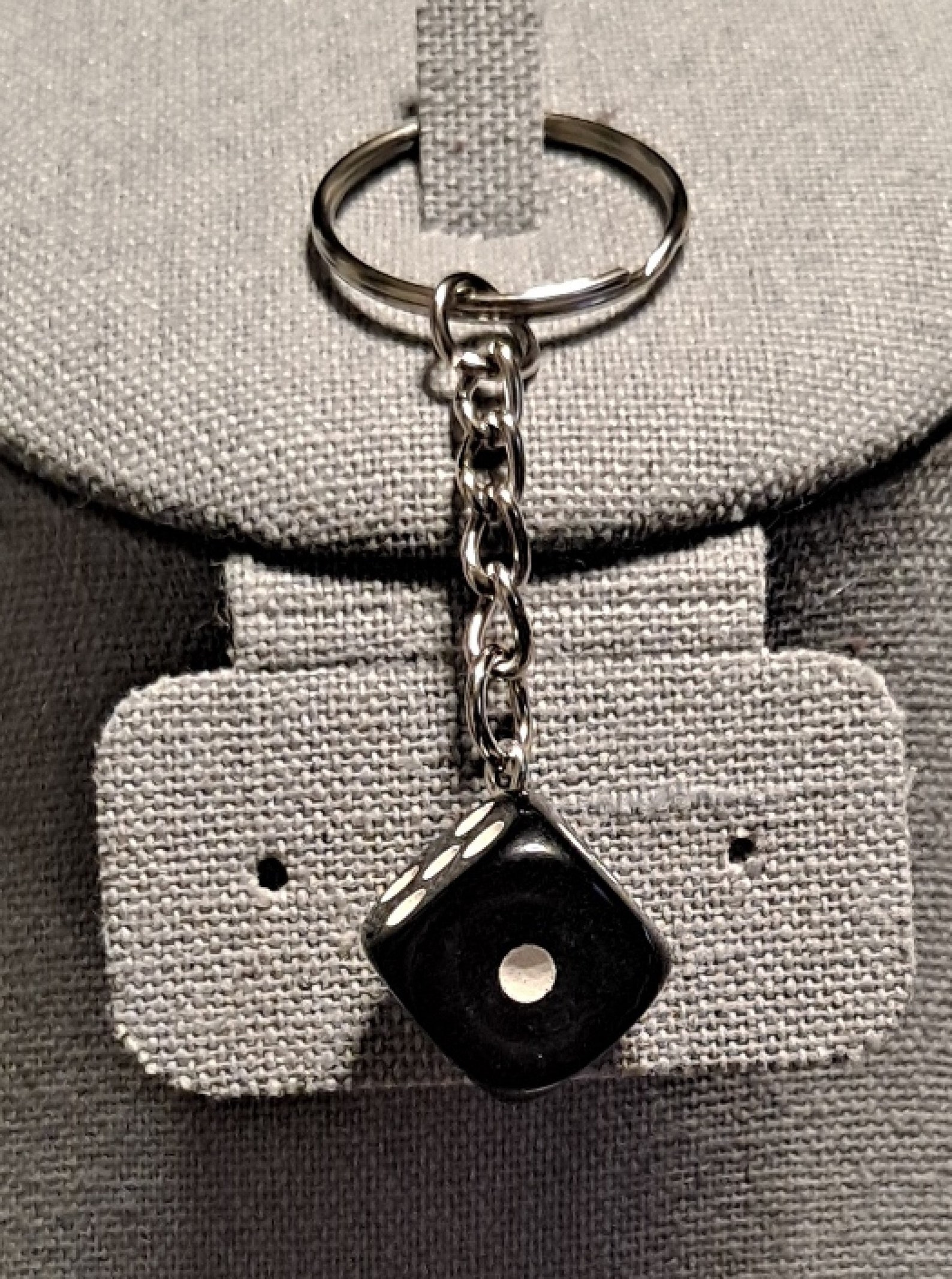 D6 Dice Keychain various Colors - Etsy