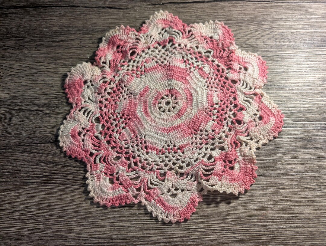 Vintage Crocheted Doiley. - Etsy