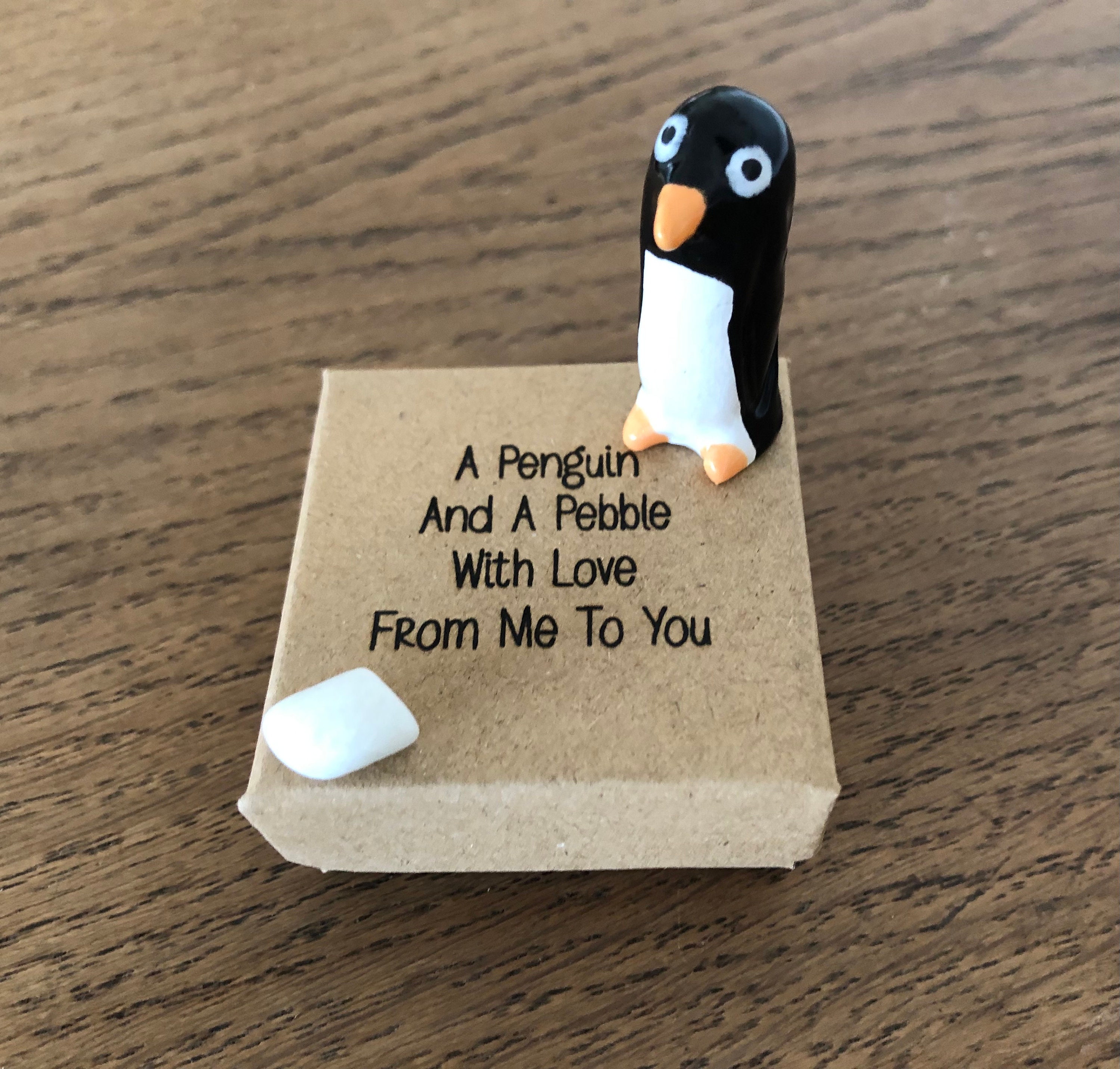 Penguin Love Pebble