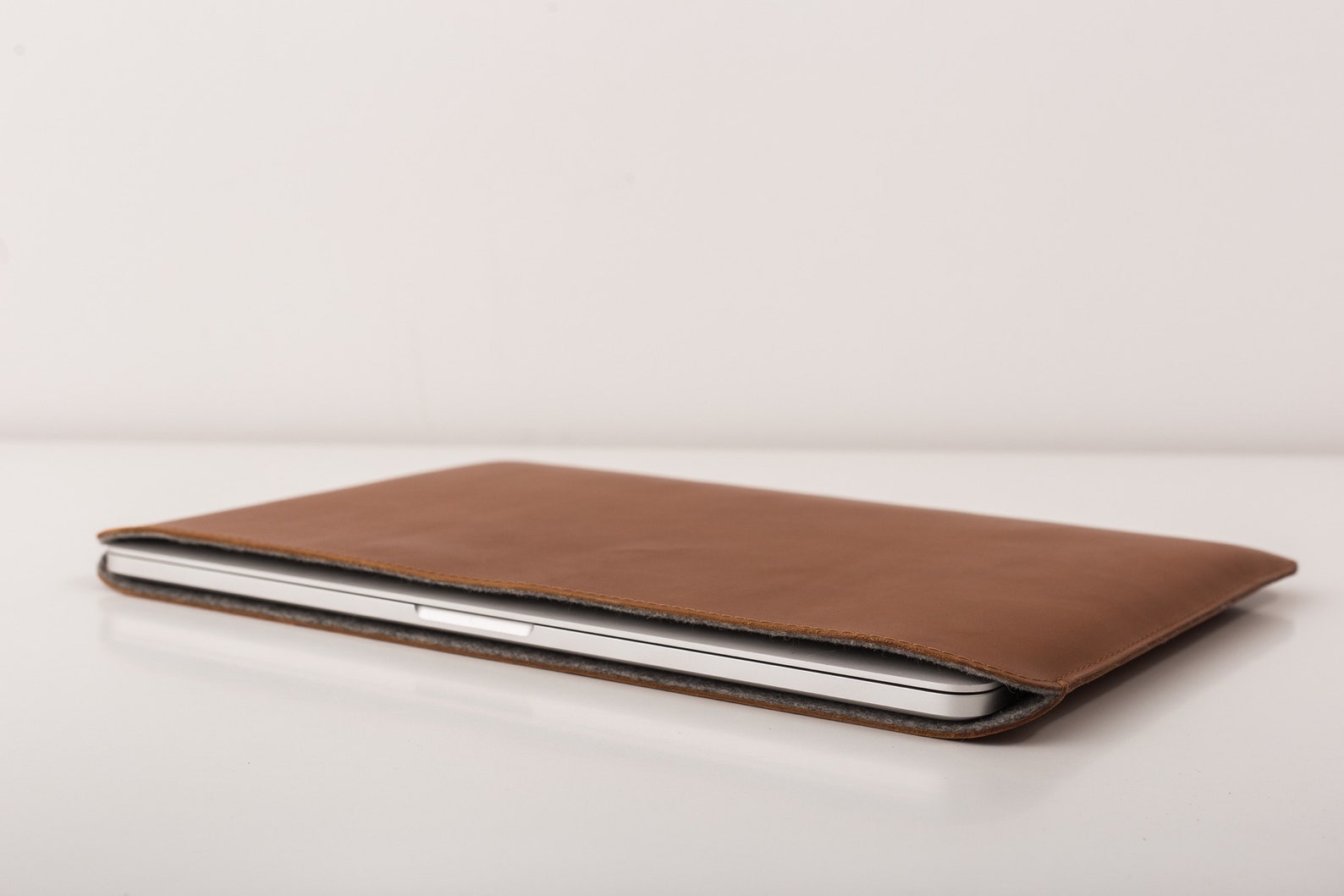 Macbook Pro Leather Sleeve / Laptop Sleeve From Premium | Etsy UK
