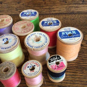 Collection of Vintage Thread Spools Set of 12 Wooden Spools With a ...
